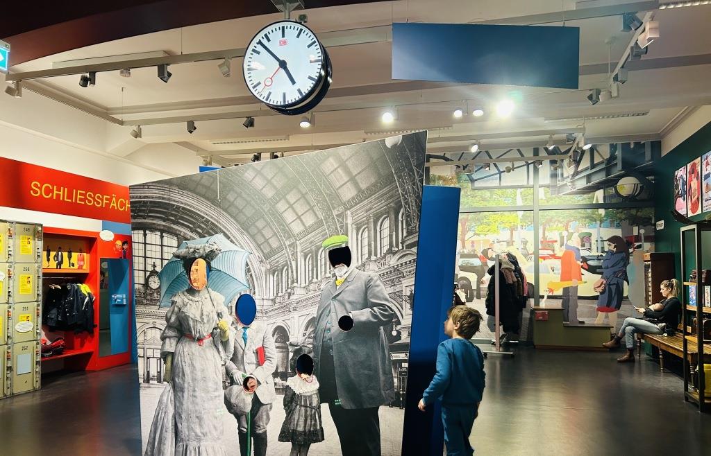 Im Nürnberger DB-Museum werden Kinder zu Bahnfans