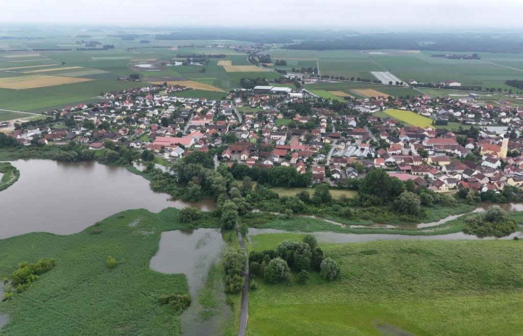 Das Hochwasser von oben: Video zeigt Ausmaß in Sinzing, Pfatter und ...