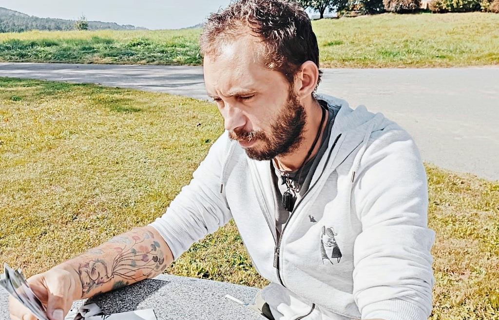 Florian Bauer (32) aus Weiding fotografiert ehrenamtlich Sternenkinder