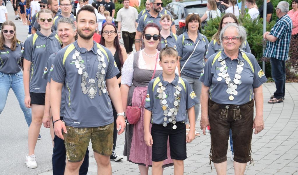 Roding feiert: Einzug war der erste Glanzpunkt der Volksfest-Tage