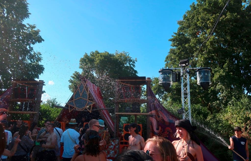 Heiß, heißer, Lumen Open Air: So war das Techno-Festival am ...