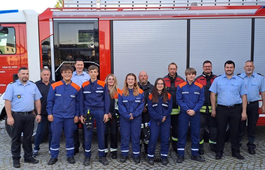 Aktive der Wehren Schmidmühlen und Emhof sind gerüstet für den Dienst ...