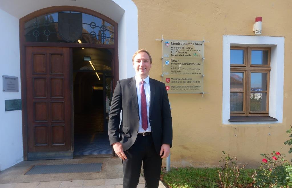 Notar Benjamin Weingarten verlässt Roding: „Wegzugehen fällt alles ...