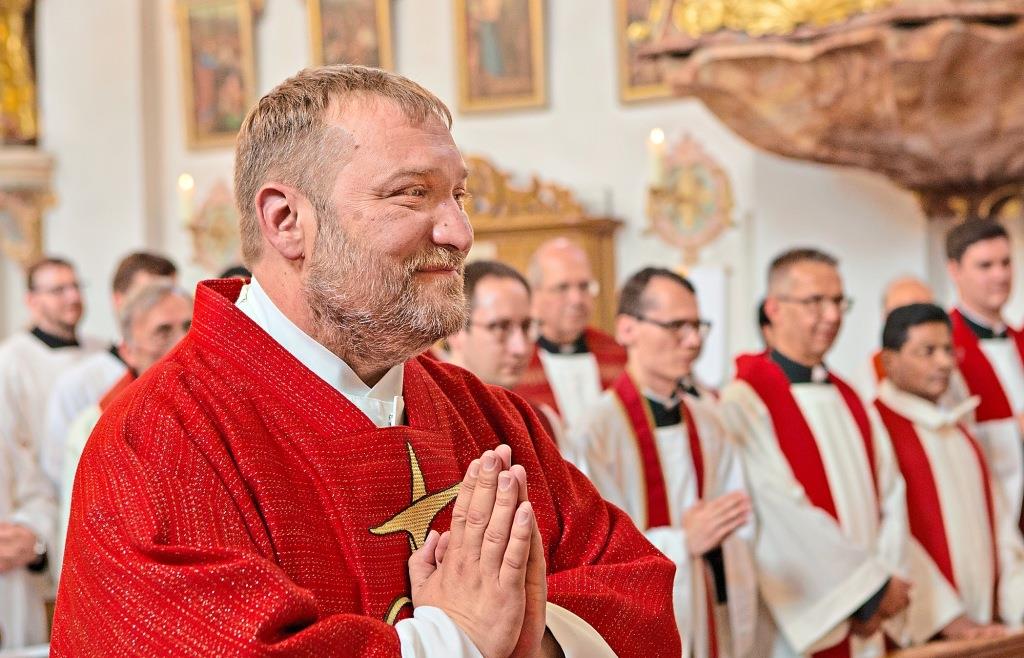 Weihe in der Miesbergkirche in Schwarzenfeld: Pater Vinzenz ist nun ein ...
