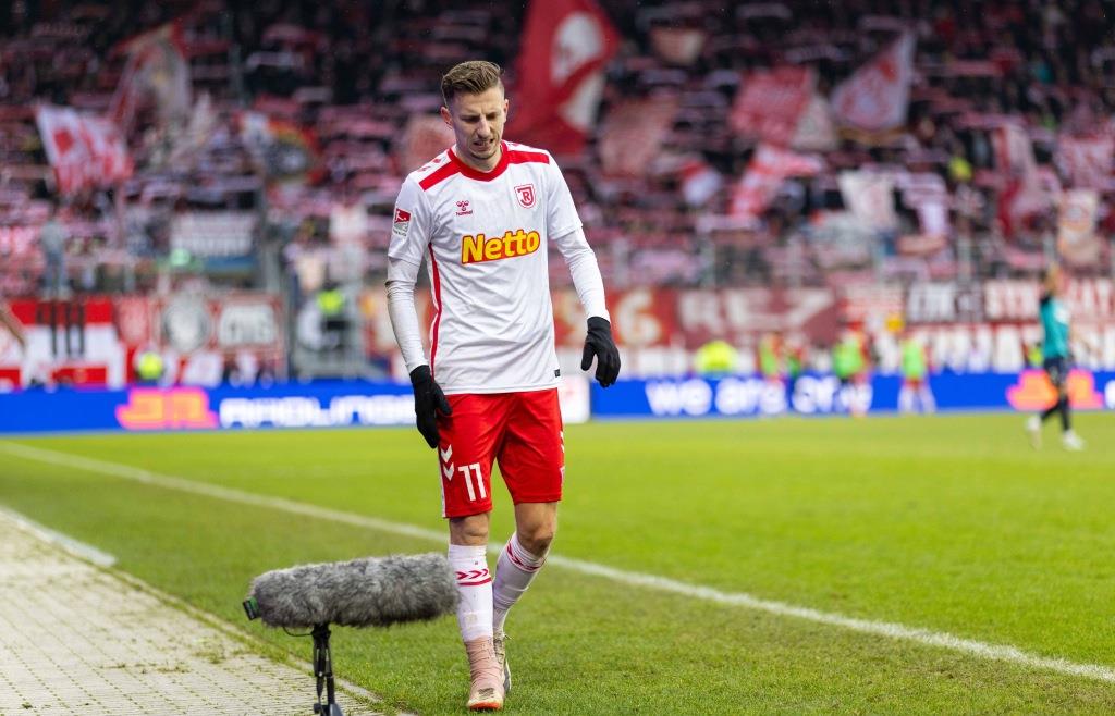 Der SSV Jahn und sein Lazarett: Das Fußballjahr ist beendet für Nico ...