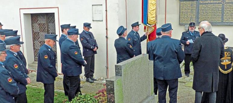 Würdige Erinnerung an Kriegsopfer