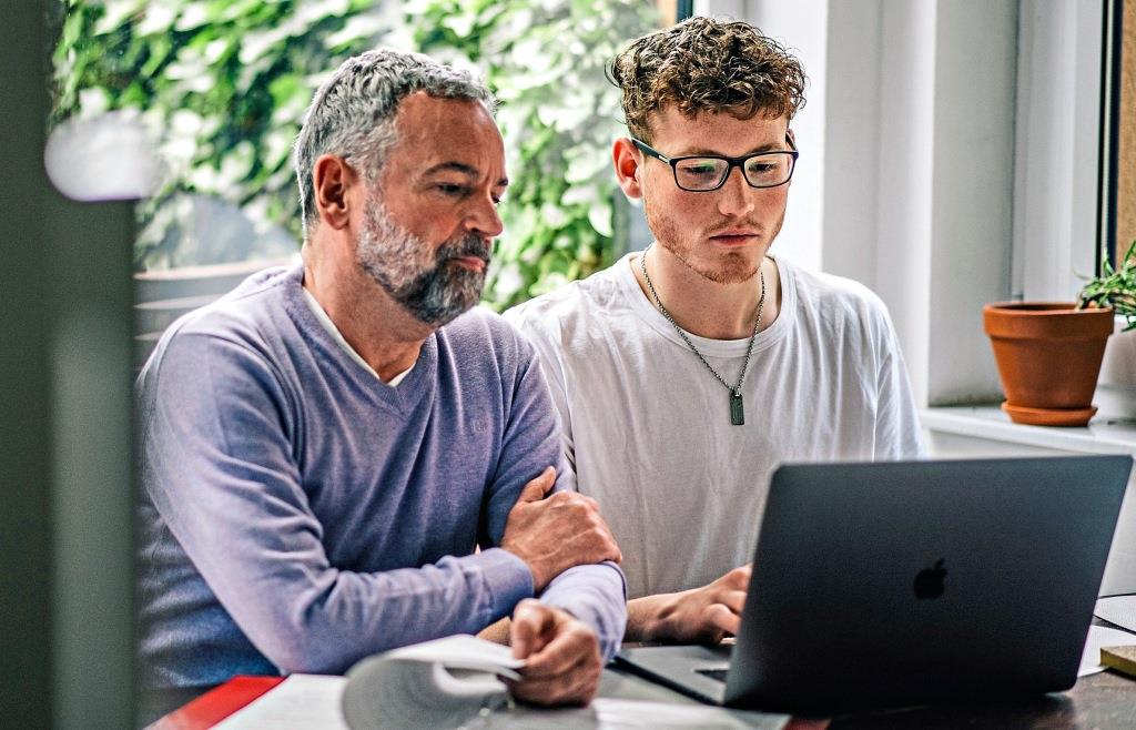 Jedes Haus in Berching soll Glasfaserkabel erhalten: Doch der Weg zum schnellen Internet ist lang
