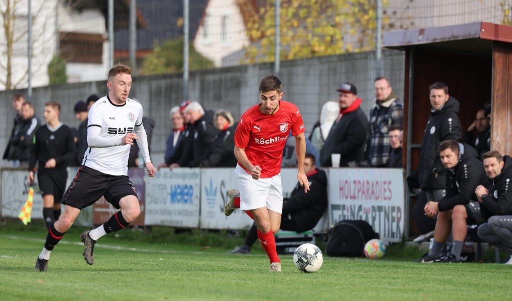Der TB 03 Roding muss sich gegen den FC Sturm Hauzenberg mit Remis ...