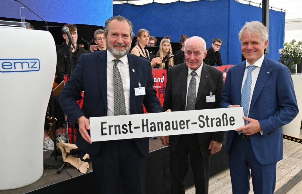 Eine Straße zum 75. Firmenjubiläum: emz feierte in Nabburg mit viel ...