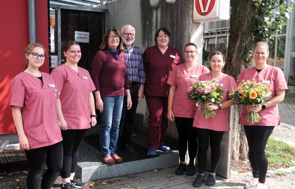 Abschied nach 37 Jahren: Deborah Becker übernimmt Kleintierpraxis im ...