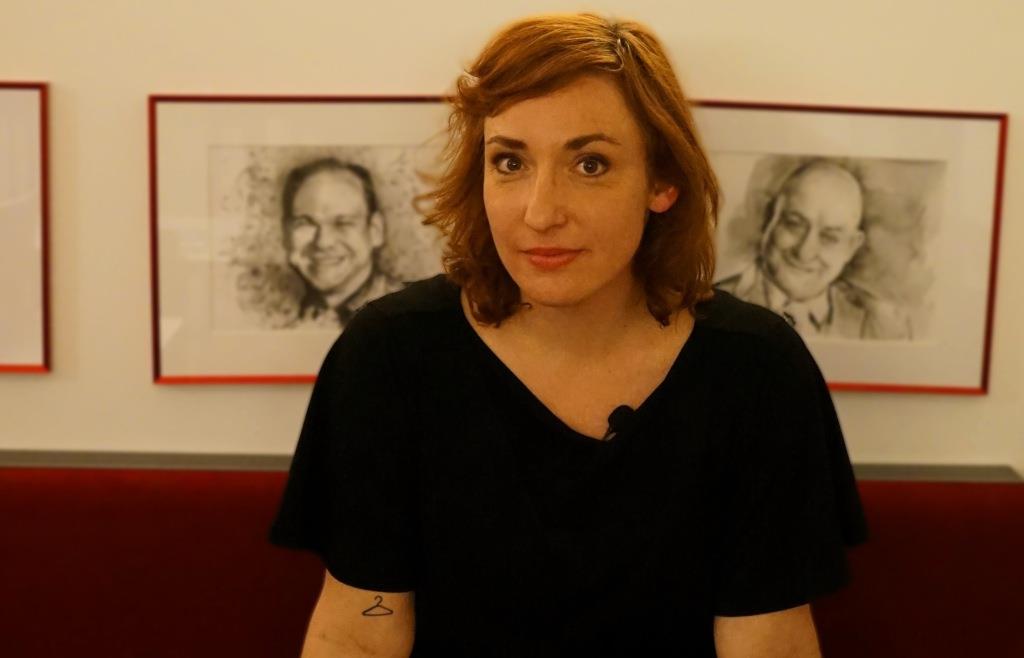 Christl Sittenauer kombiniert Witz und Wissenschaft