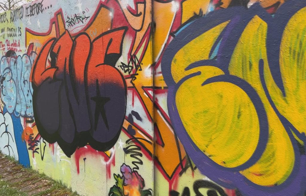 Graffiti im öffentlichen Raum: Ist das Vandalismus oder Kunst?