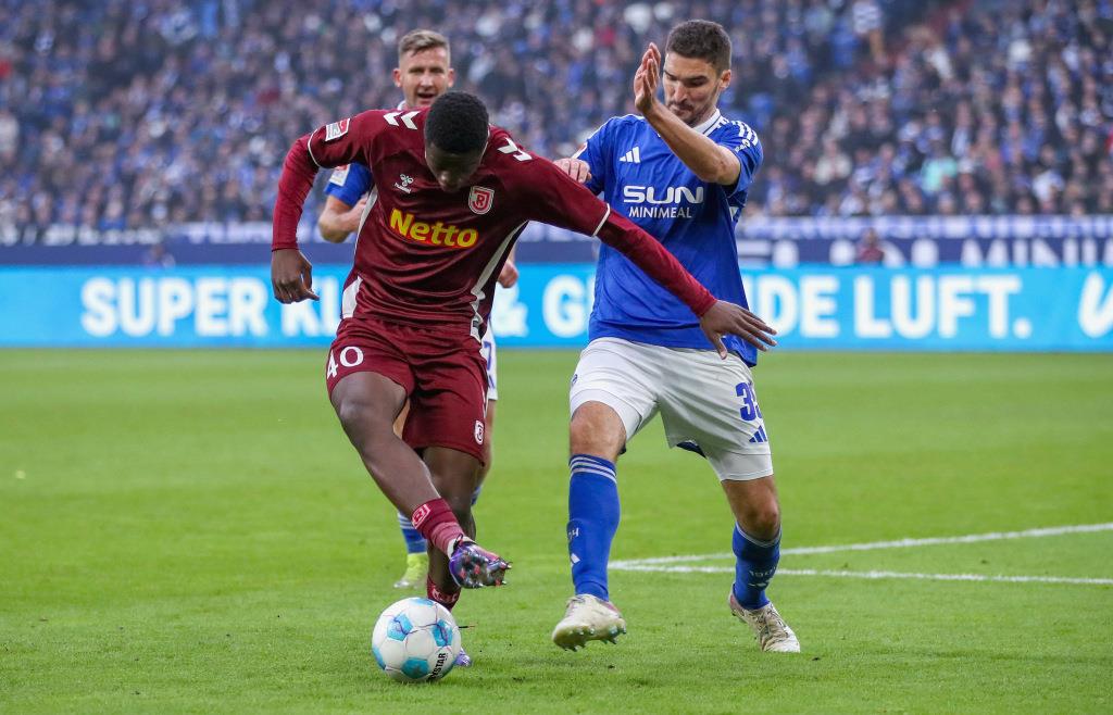 Jahn sucht nach Torinstinkt: Wann bekommen Ouro-Tagba und/oder Galjen ...