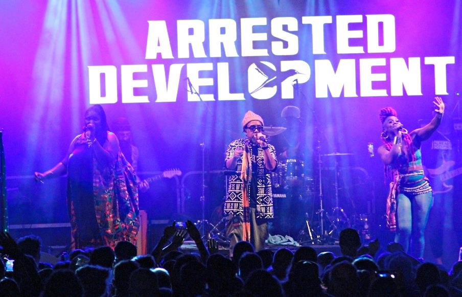 Grammy-Gewinner Arrested Development spielten bei Sommer in der Stadt ...
