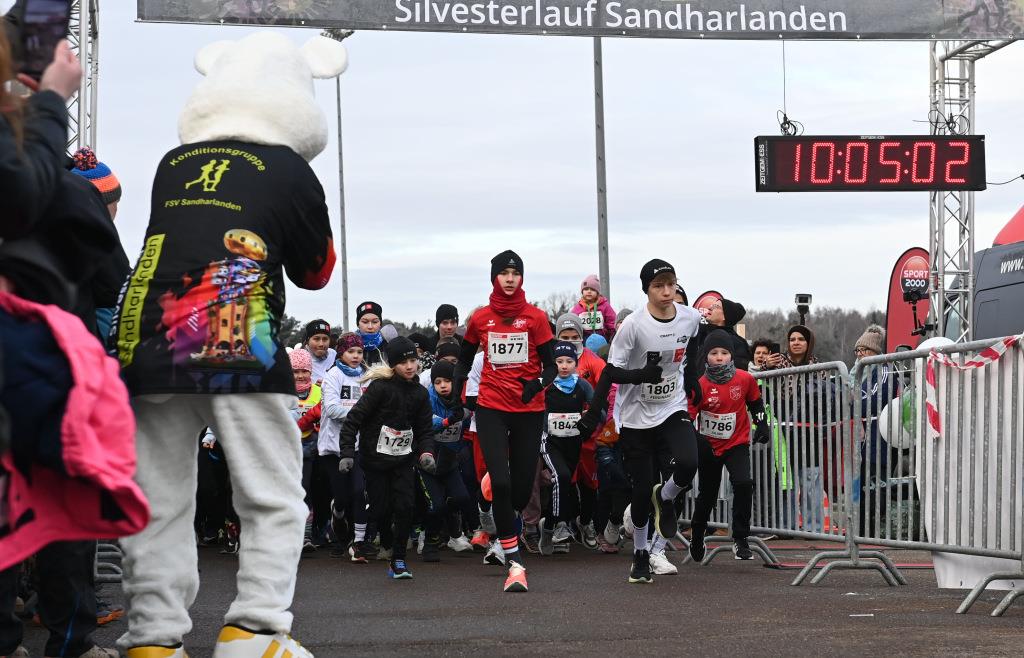 Beim Silvesterlauf Sandharlanden starten 1610 Ausdauerathleten ...