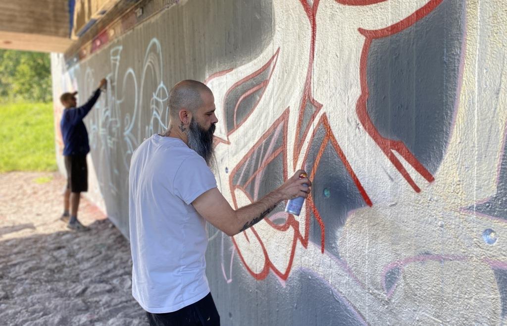 Graffiti-Künstler veranstalten Workshop in Kelheim