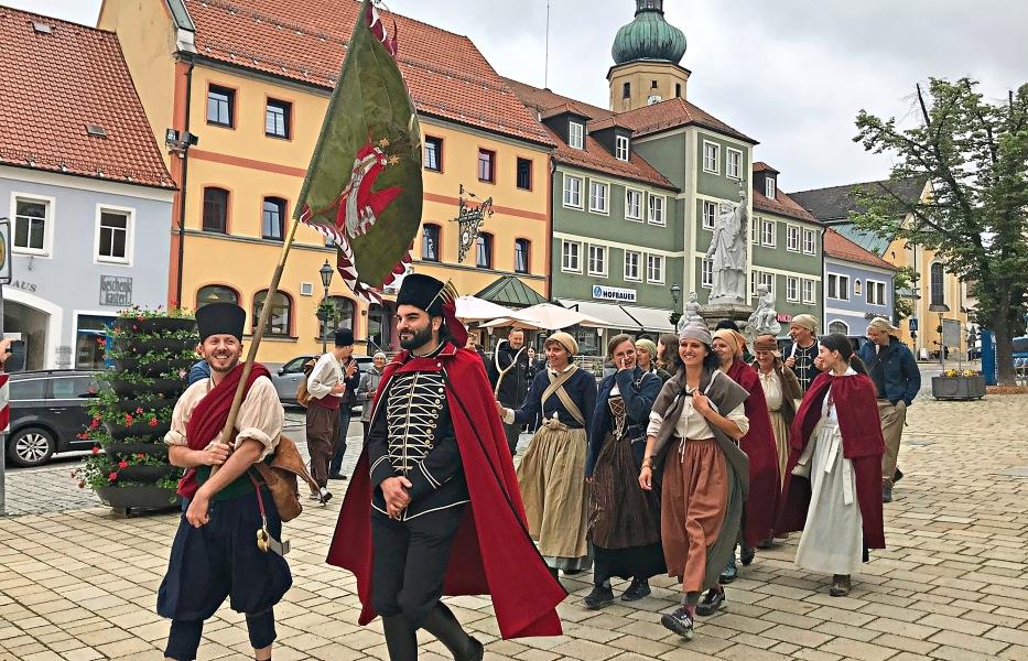 Knapp 20 Trenckianer sind derzeit auf dem Pandurensteig auf dem Weg ...