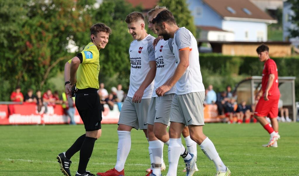 Fotostrecke: Unterhaching siegt klar in Willmering