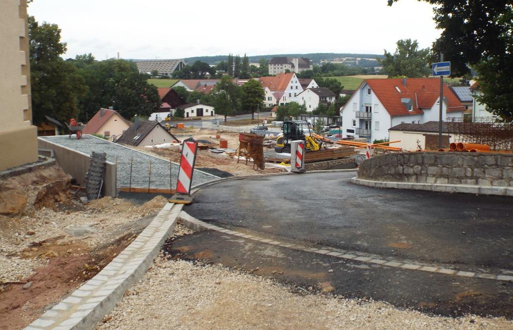 Dritter Abschnitt läuft: Rund um die Kirche in Kümmersbruck wird weiter ...