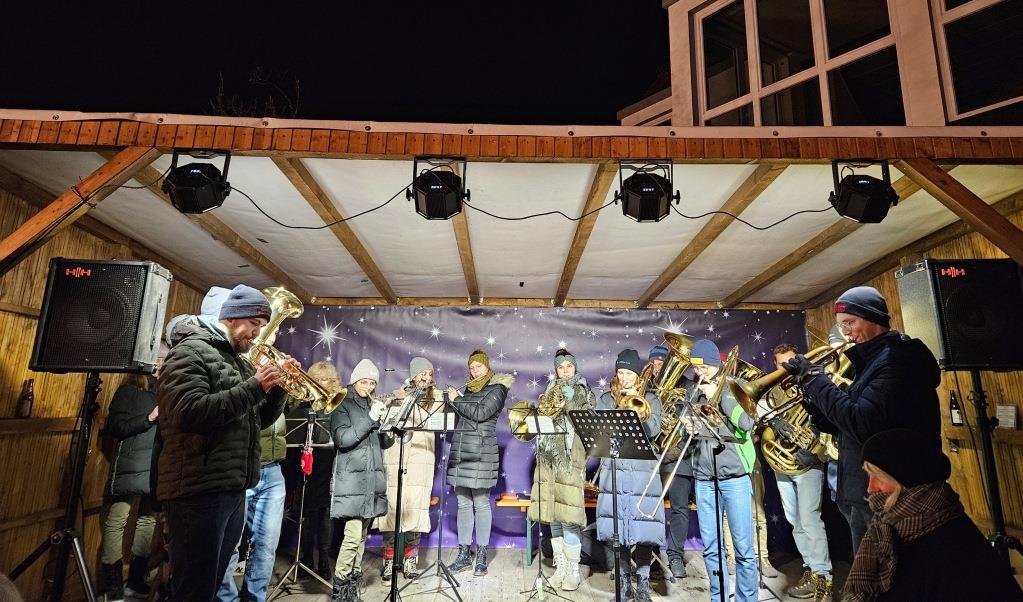 Von Niklaus bis Zauberer: Christkindlmarkt in Falkenstein war ein ...