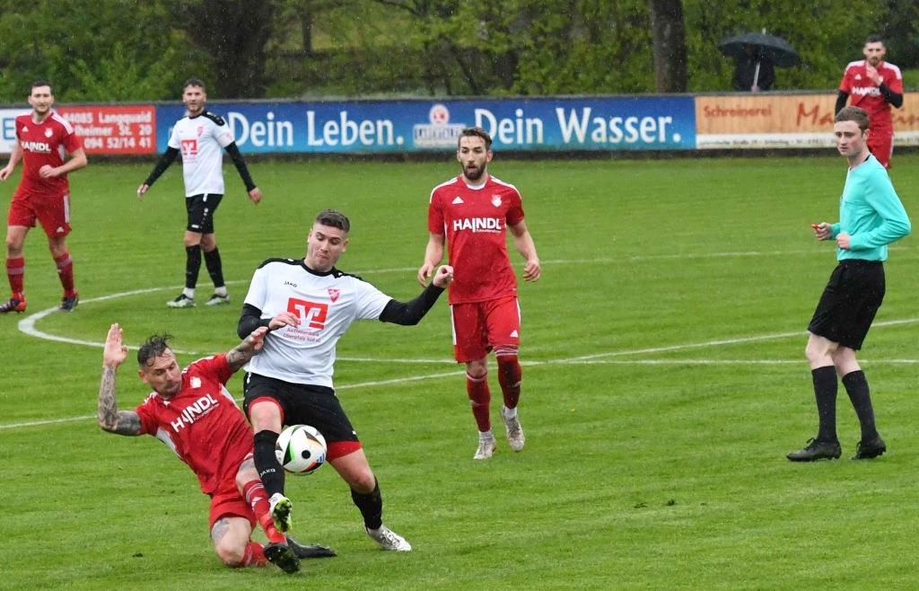 TV Schierling rettet gegen FC Walkertshofen im Duell der Dauerrivalen ...