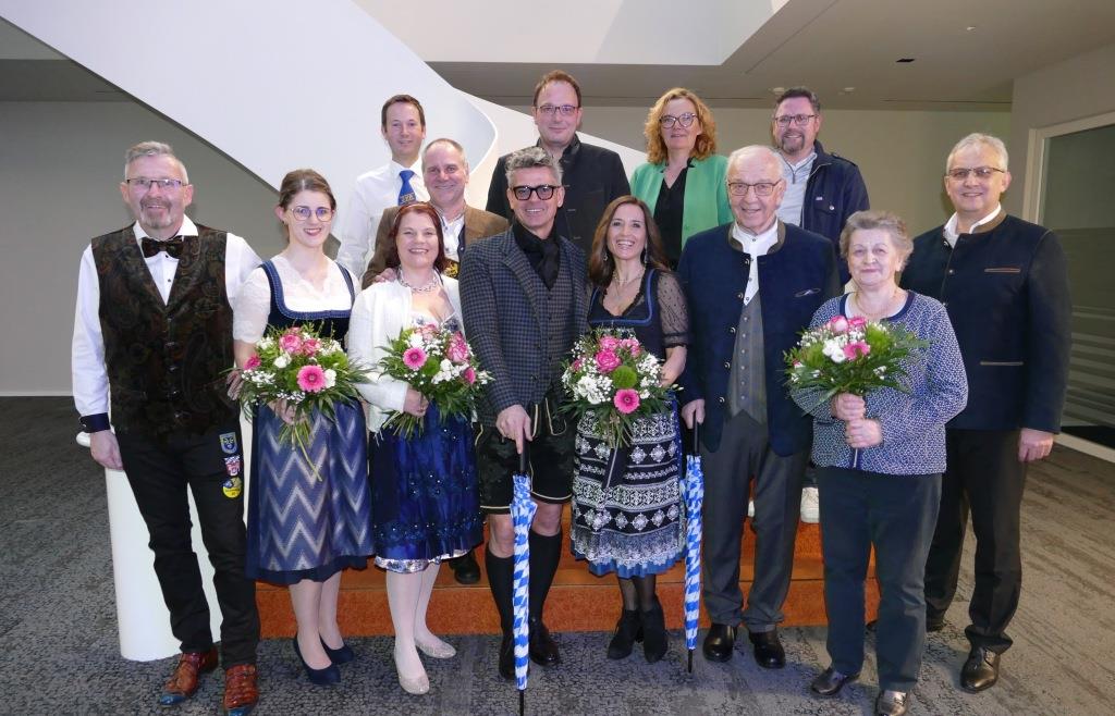 300 Bittsteller holten sich Zusagen der Honoratioren – Josef Rädlinger fungiert als Schirmherr