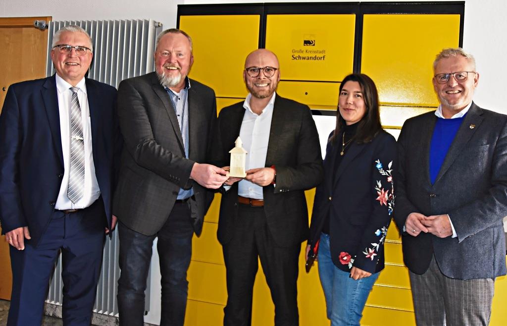 Erst Schwandorf, dann Neunburg: Minister Fabian Mehring besuchte die ...