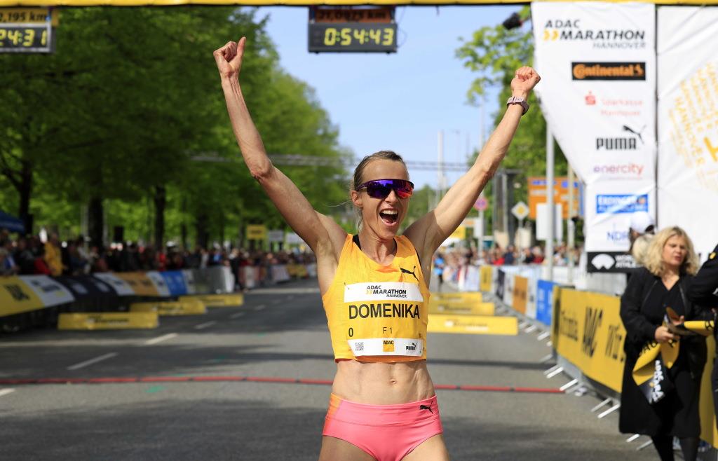 Streckenrekord und Titel: Regensburgerin Domenika Mayer trumpft in ...