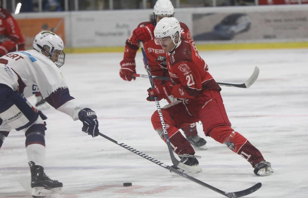 U-20-Kapitän Aleandro Angaran rückt bei den Meister-Eisbären ins ...