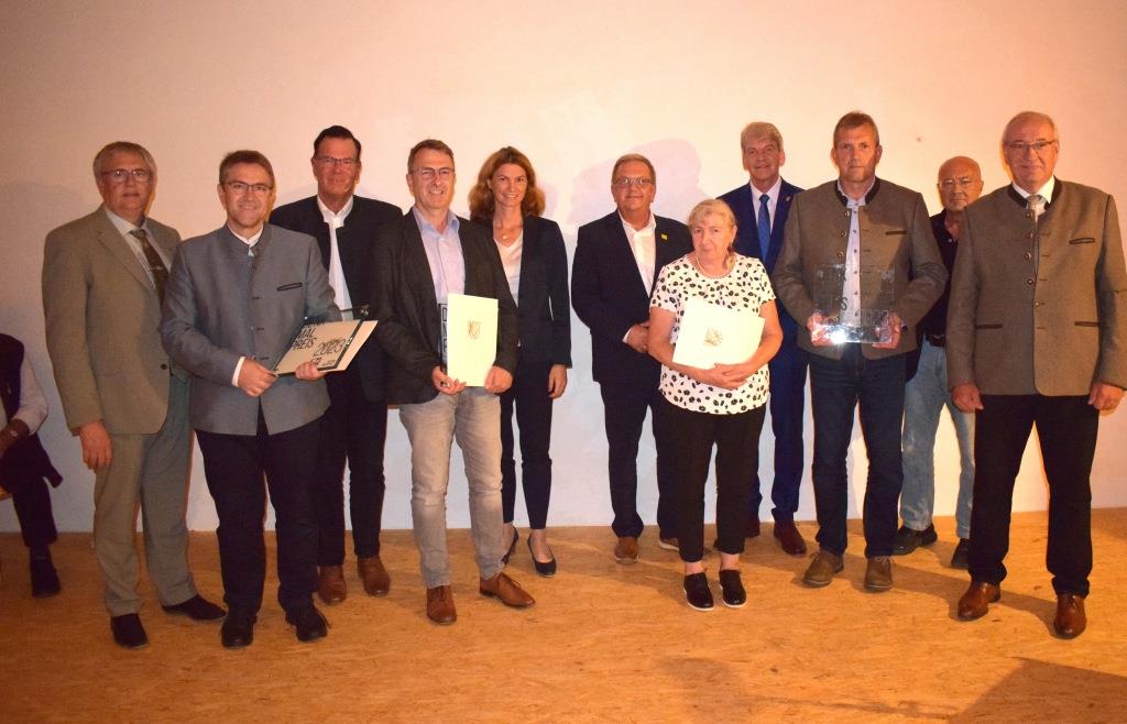 Bezirk Oberpfalz kürt in Arnschwang neun herausragende Kultur- und ...