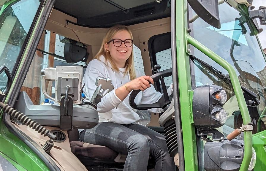 Anna-Lena Ostler aus Oberulrain greift nach der Krone der Hallertauer ...