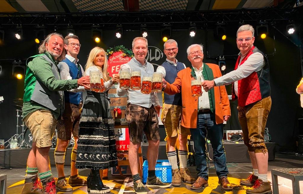 Musik, Bier und beste Stimmung: Das Neumarkter Frühlingsfest ist eröffnet