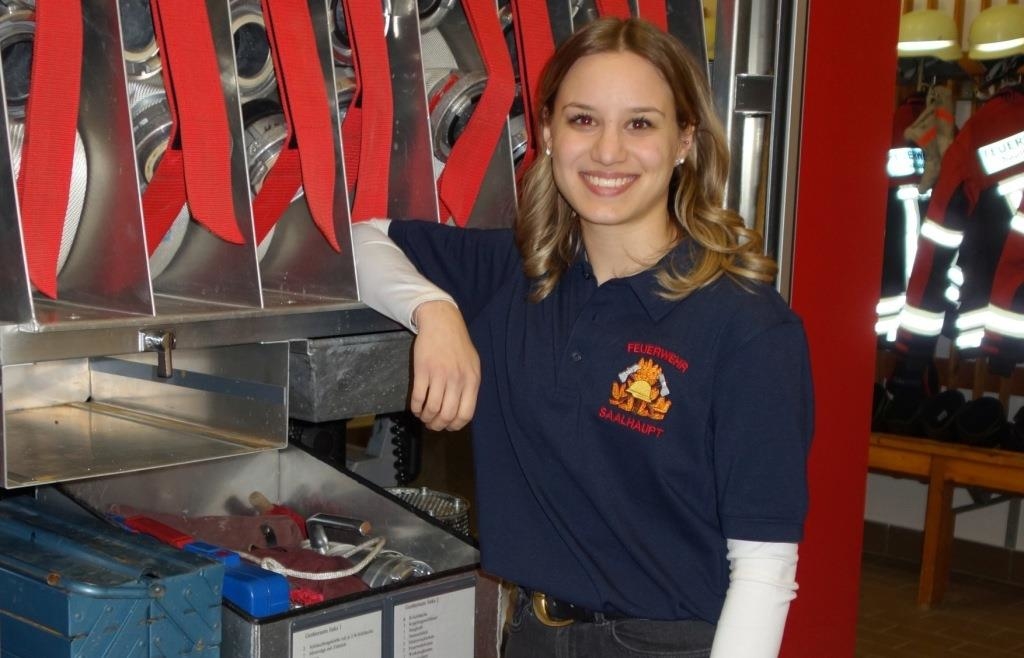 Mit erst 22 Jahren ist Laura Völkl schon stellvertretende Kommandantin ...