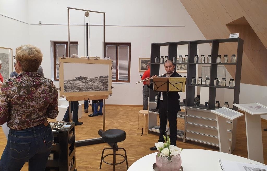 Im Augenblick verharren: Kunstausstellung in Memoriam Li Trieb in Neustadt