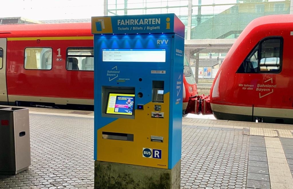Fernverkehrs-Tickets fallen weg: Verkommt der Regensburger Hauptbahnhof ...