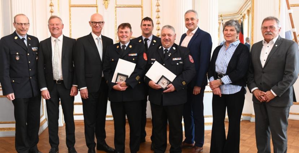 Stadtbrandinspektor Bernhard Heilmeier und Kreisbrandmeister Christian ...