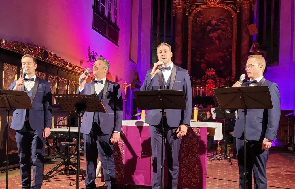 Die „Stimmen der Berge“ berühren mit ihren Liedern in Sulzbach-Rosenberg
