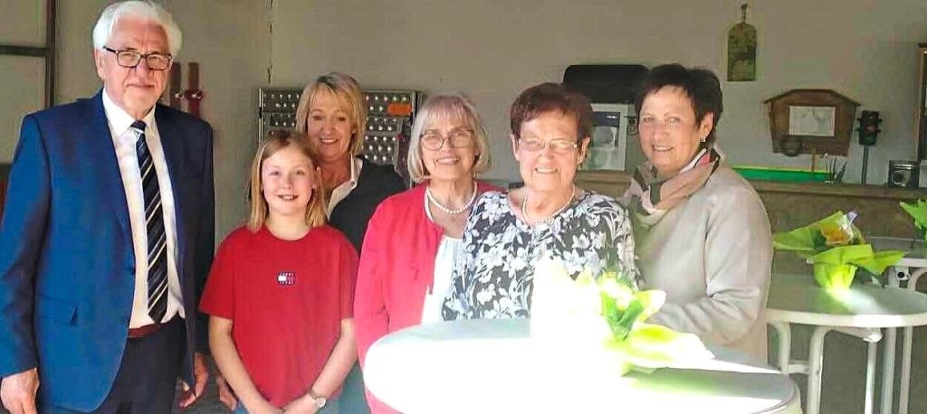 Die Urenkel halten sie fit