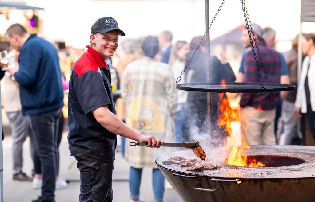 Grillprofis und Spitzenköche in St. Johann: Genussfestival geht in die ...