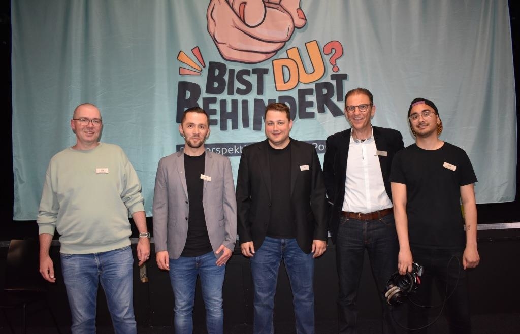 Perspektivenwechsel-Podcast „Bist du behindert?“ für Medienpreis nominiert