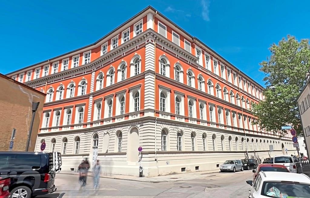„Es wird Zeit“: Wann saniert die Stadt Regensburg die Realschule am ...