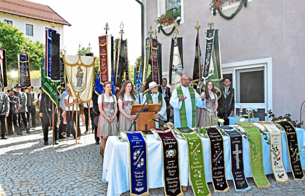 Superstimmung bei „Hubertus“: Wettzeller Schützen feierten ihr 50 ...