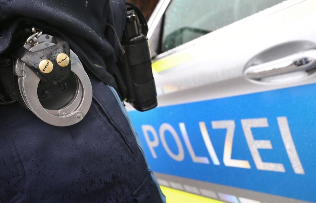 Betrunkener soll in Amberg Kinder bedroht und Mitbewohner mit Messer ...