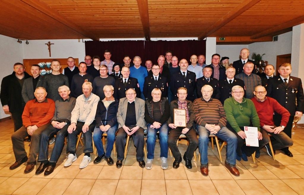 Feuerwehr Klardorf-Zielheim hat mit Johann Vollath ein neues Ehrenmitglied