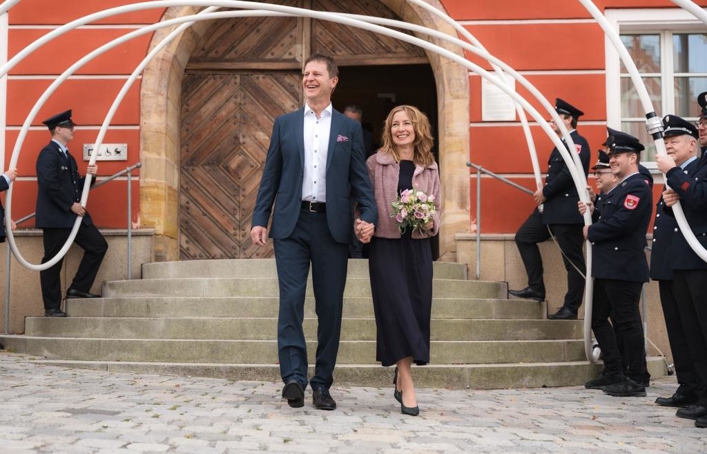 Feuerwehrmann Peter Kosler und seine Susi gaben sich in Burglengenfeld ...