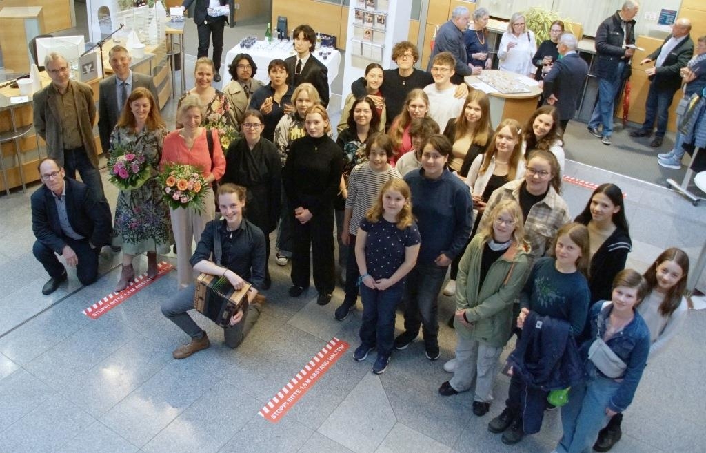 Akku-Foto-Ausstellung: Neumarkter Gymnasiasten präsentieren fast 100 Werke
