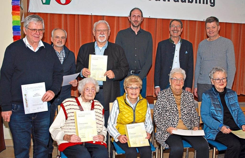 Uwe Martin blickt auf erstes Jahr als Neutraublings OGV-Vorsitzender ...