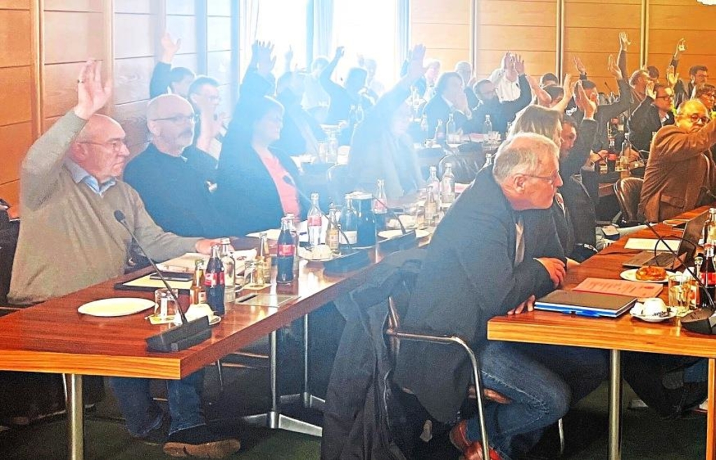 Gegenwind für AfD-Sprecher Josef Lankes und Rücktrittsforderungen von ...