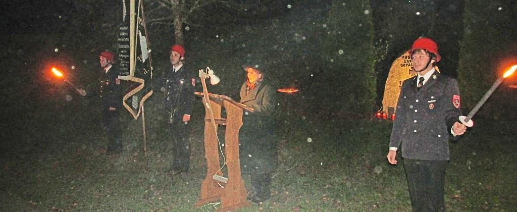 Der Opfer von Krieg und Terror gedacht