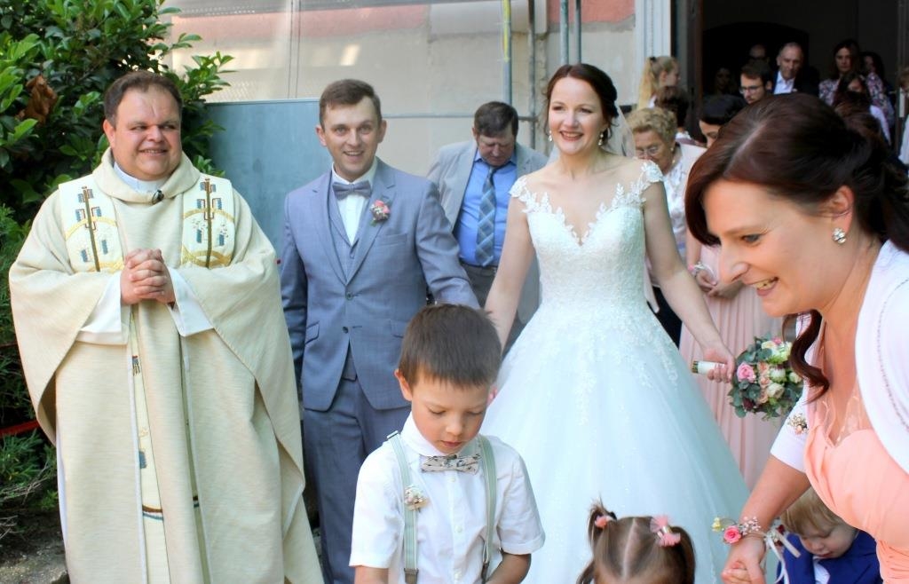 Besondere Hochzeit in Furth im Wald: Das Ritterpaar des Jahres 2015 gab ...